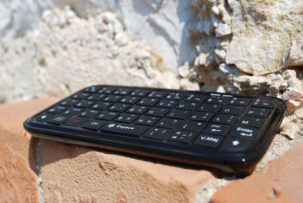 Beewi Bbk200-f0 Bluetooth Mini Keyboard Azerty - Πληκτρολογιο (PER.661388)